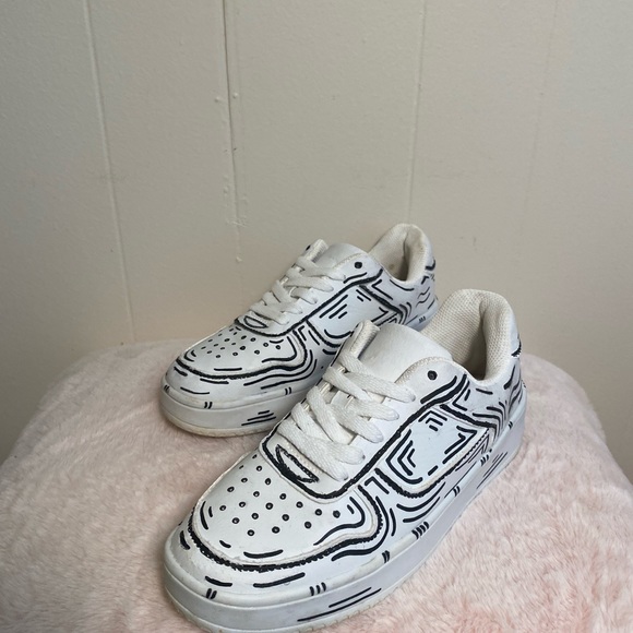NOBO | Shoes | Super Cute Custom 2d White Tennis Shoes | Poshmark